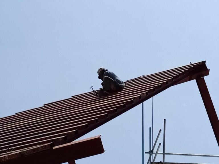 Reparatii si montaj acoperisuri in Magurele
